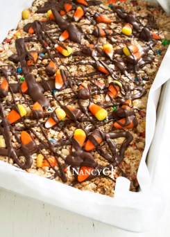 Candy Corn M&M’s Crispy Treats – NancyC